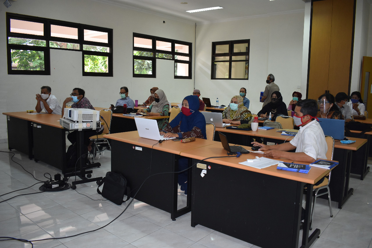 Rapat Penguatan Kurikulum – Fakultas Seni Rupa dan Desain | ISI YK
