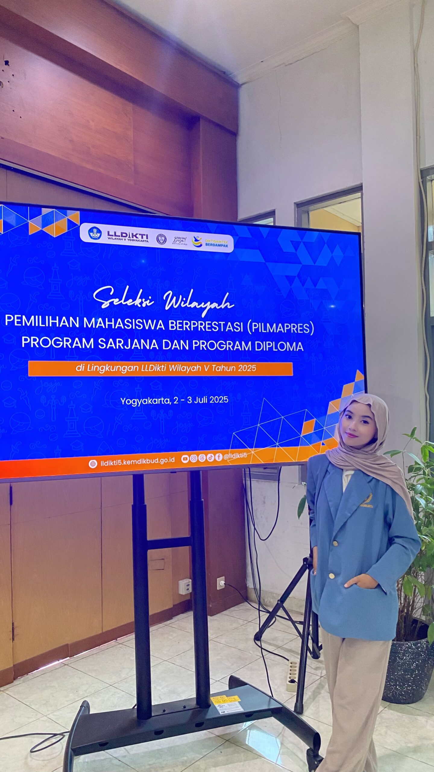 Helena Fitri Dewi Wakili ISI Yogyakarta di PILMAPRES LLDikti Wilayah V ...